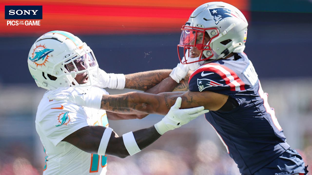 Best Game Photos: Patriots vs. Dolphins, Presented by Sony