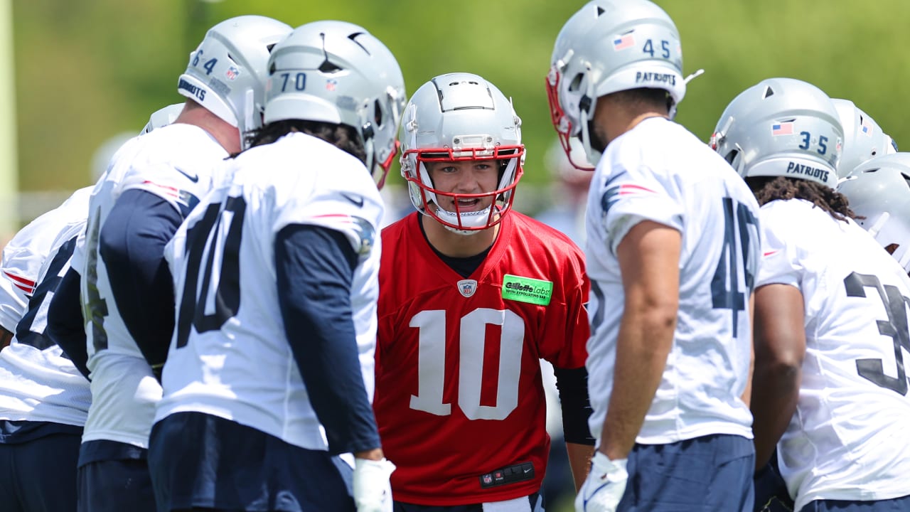 Photos: Patriots Hit the Field for OTAs