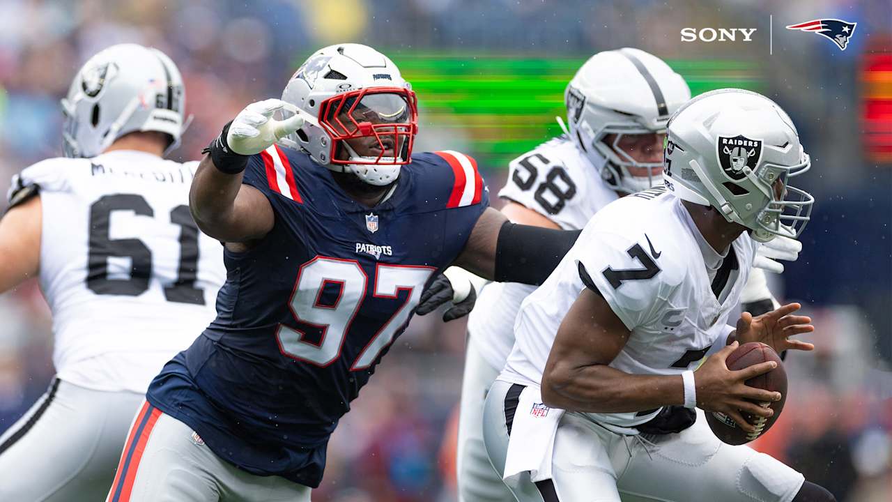 Best Game Photos: Patriots vs. Raiders presented by Sony