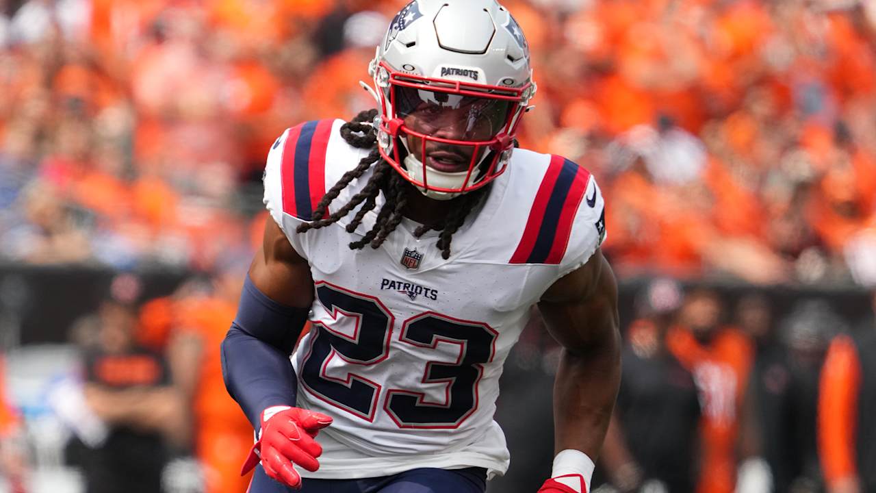 Patriots Notebook: Dugger Elevated to Captain, O-Lineman Returns to ...