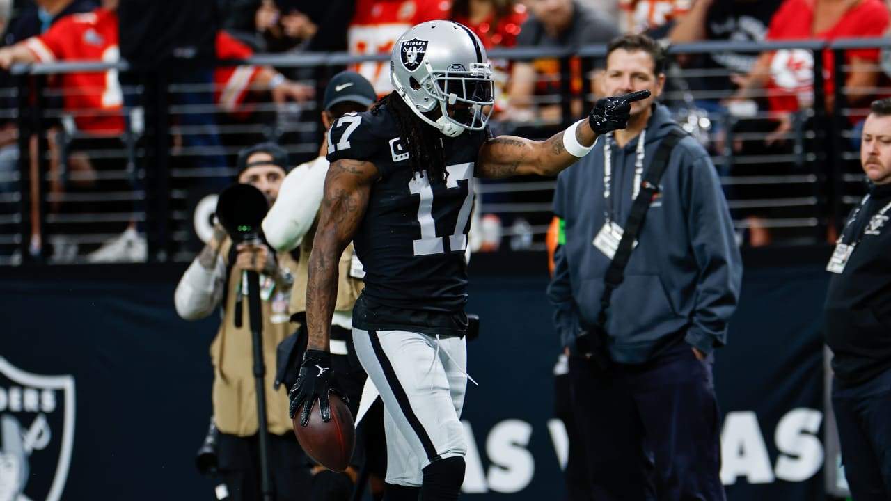Raiders 2023 Week 12 Highlights vs. Chiefs | Davante Adams gets open ...