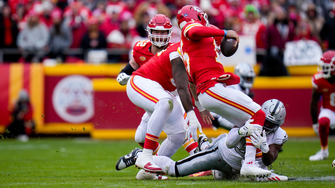 Malcolm Koonce sacks Patrick Mahomes | Raiders 2023 Week 16 Highlights vs. Kansas City Chiefs