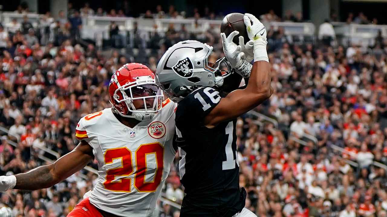 Raiders 2024 Week 8 Highlights vs. Kansas City Chiefs | Jakobi Meyers' 7-yard touchdown catch