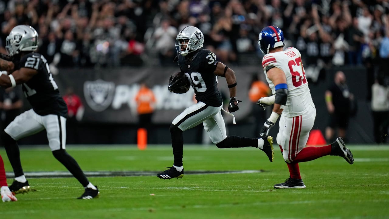 Raiders 2023 Week 9 Highlights vs. Giants | Nate Hobbs intercepts the pass