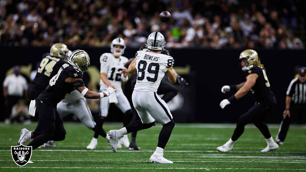 Top Shots: Raiders vs. Saints | Week 17
