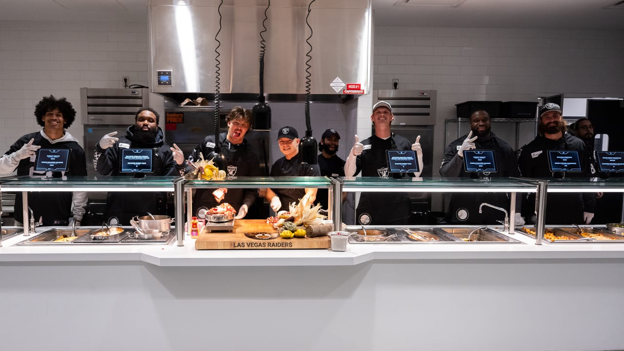 Raiders host 'Turkey Time' with Three Square Food Bank at Raiders ...