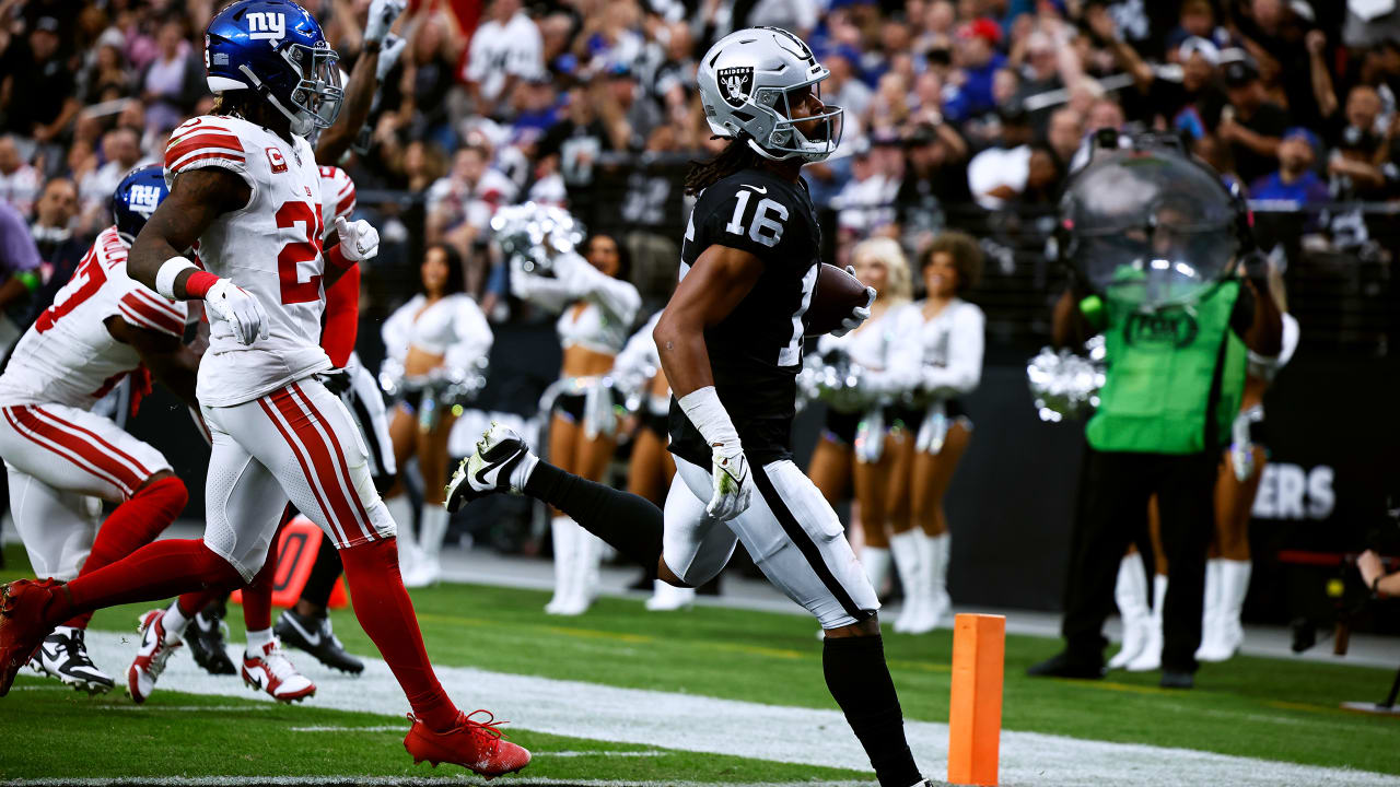 Raiders 2023 Week 9 Highlights vs. Giants | Jakobi Meyers scores rushing touchdown on opening drive