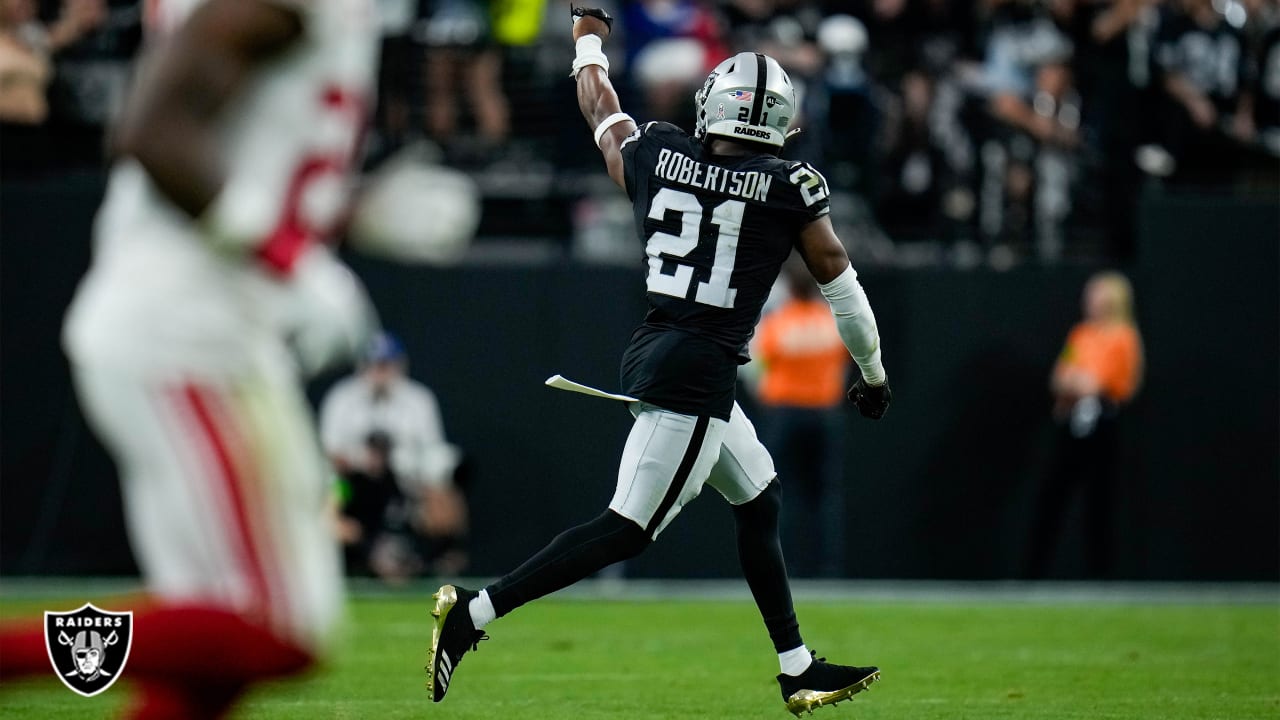 Gameday Photos: Week 9 vs. Giants