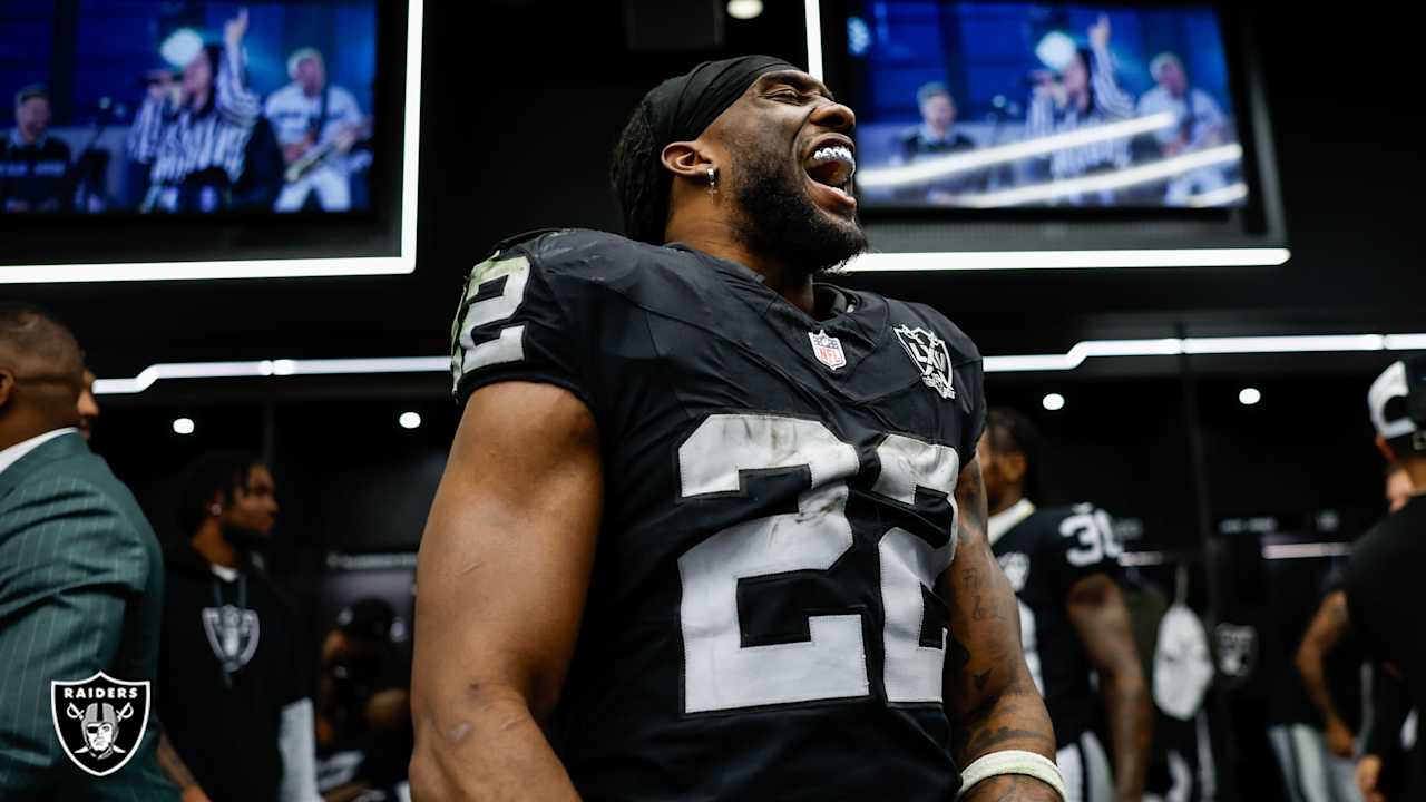 Gameday Photos: Week 16 vs. Jaguars