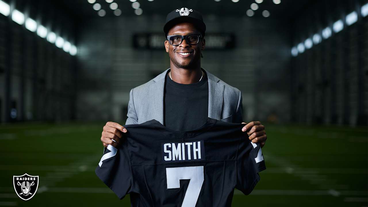 Photos: Geno Smith signs extension with the Las Vegas Raiders