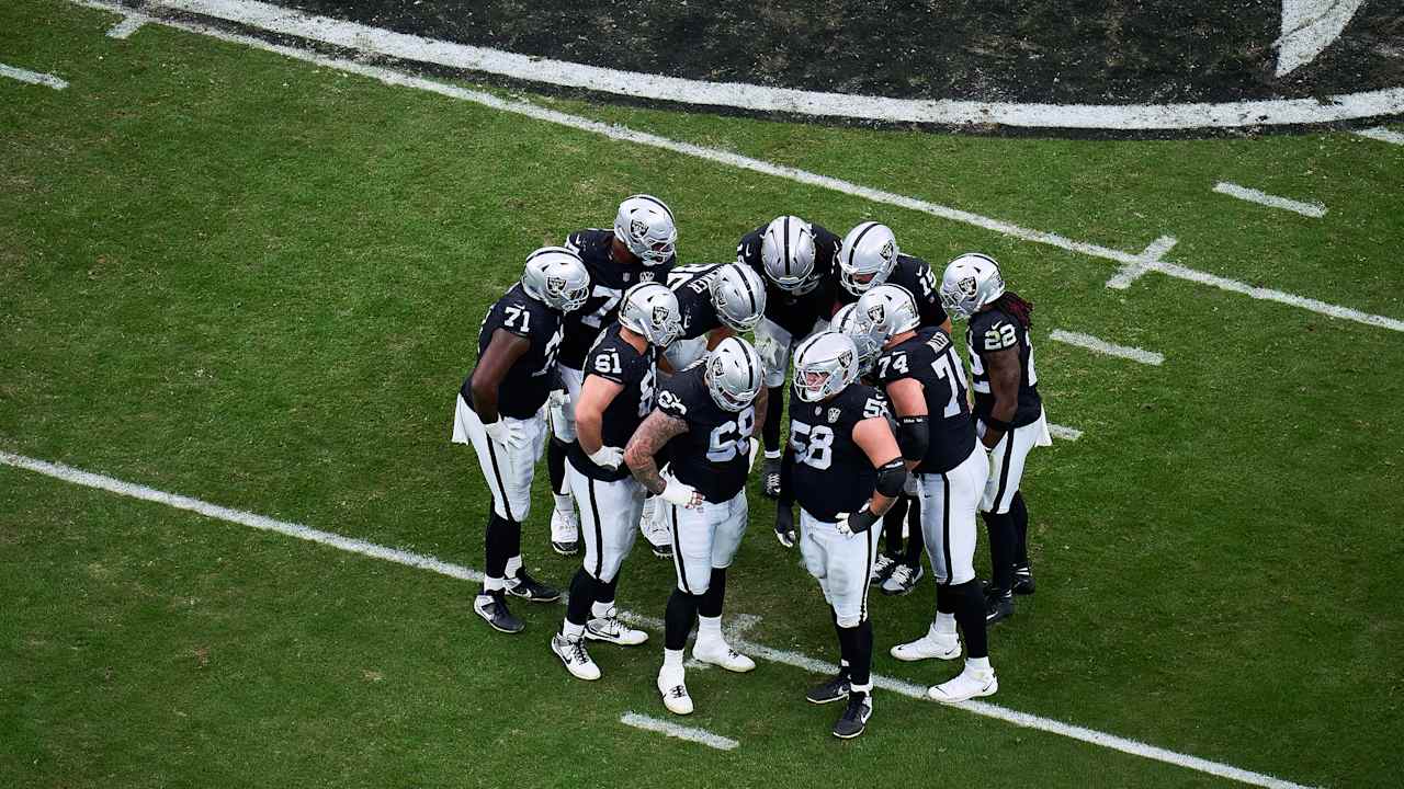 Raiders vuelven a casa para duelo ante Denver
