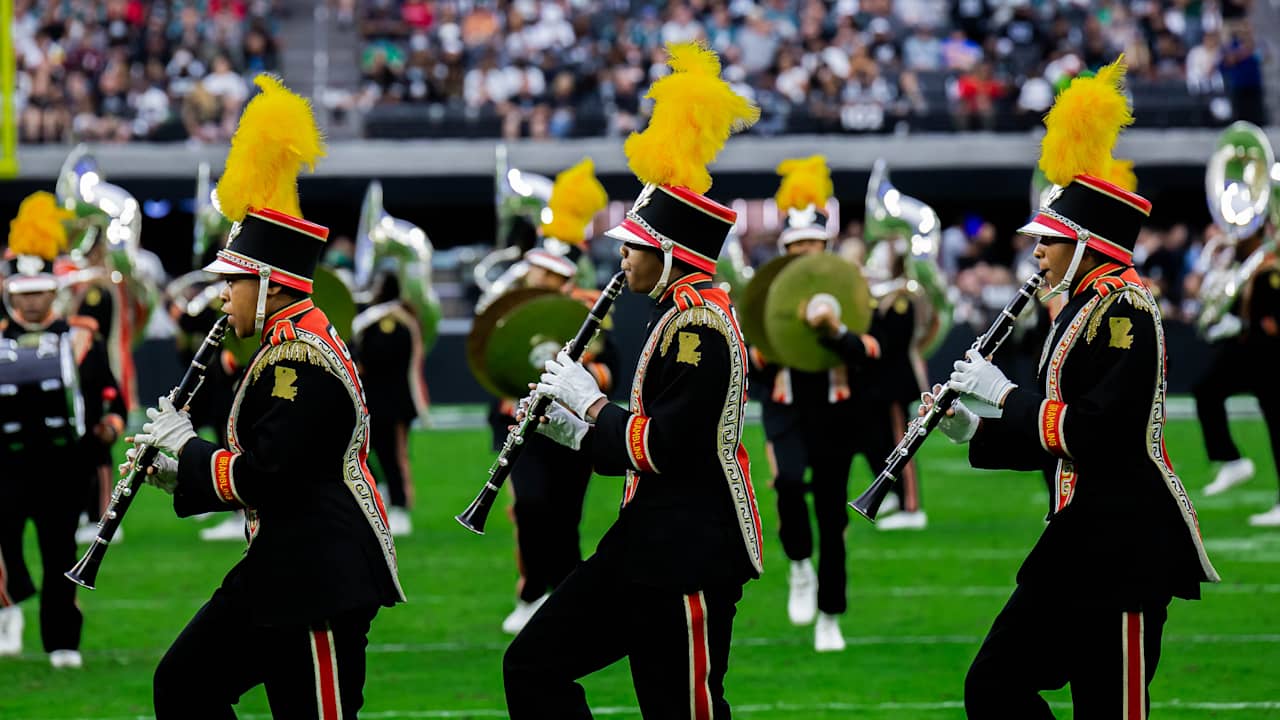 Grambling State's 'World Famed Tiger Marching Band' and Jackson State's ...