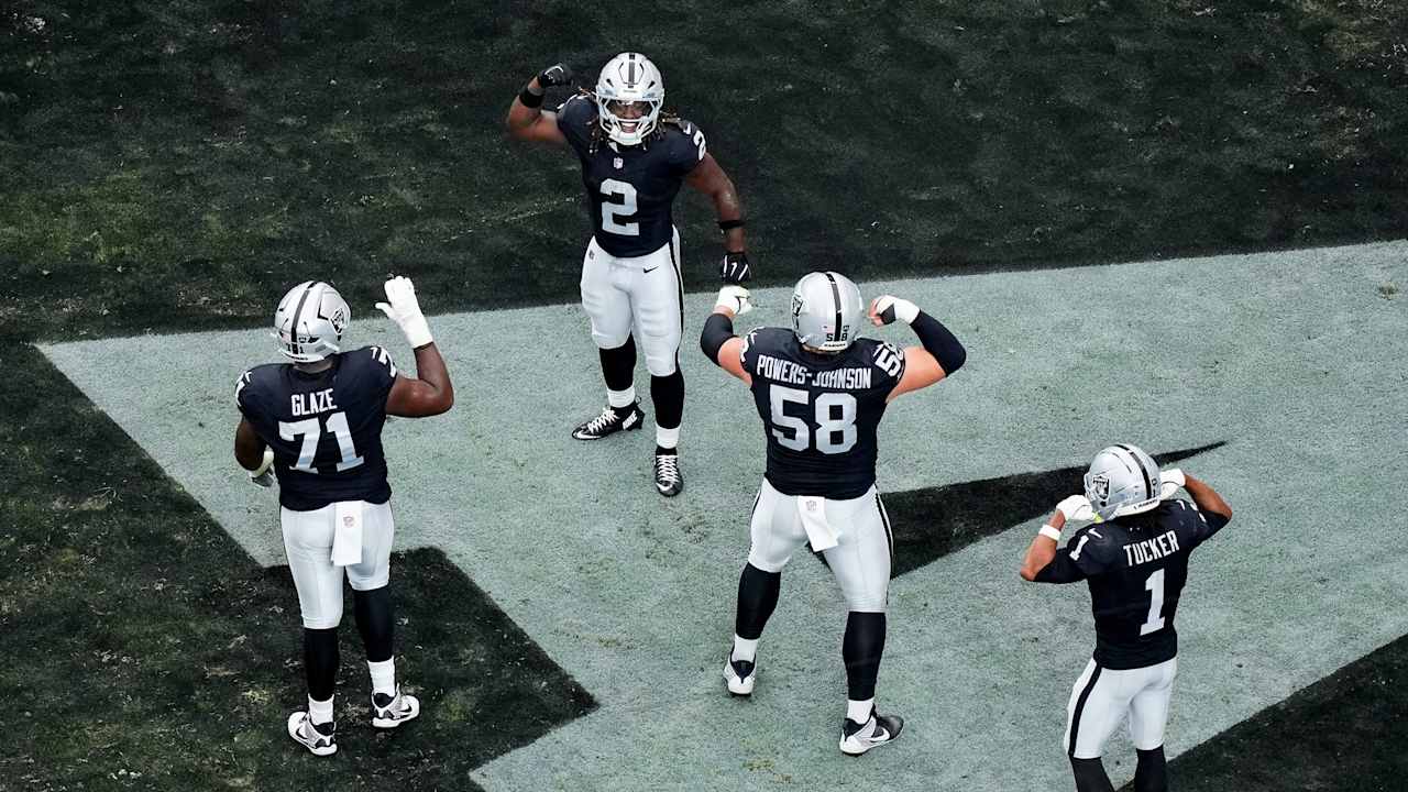 Raiders 2025 Week 4 Highlights vs. Chicago Bears | Ashton Jeanty 8-yard ...