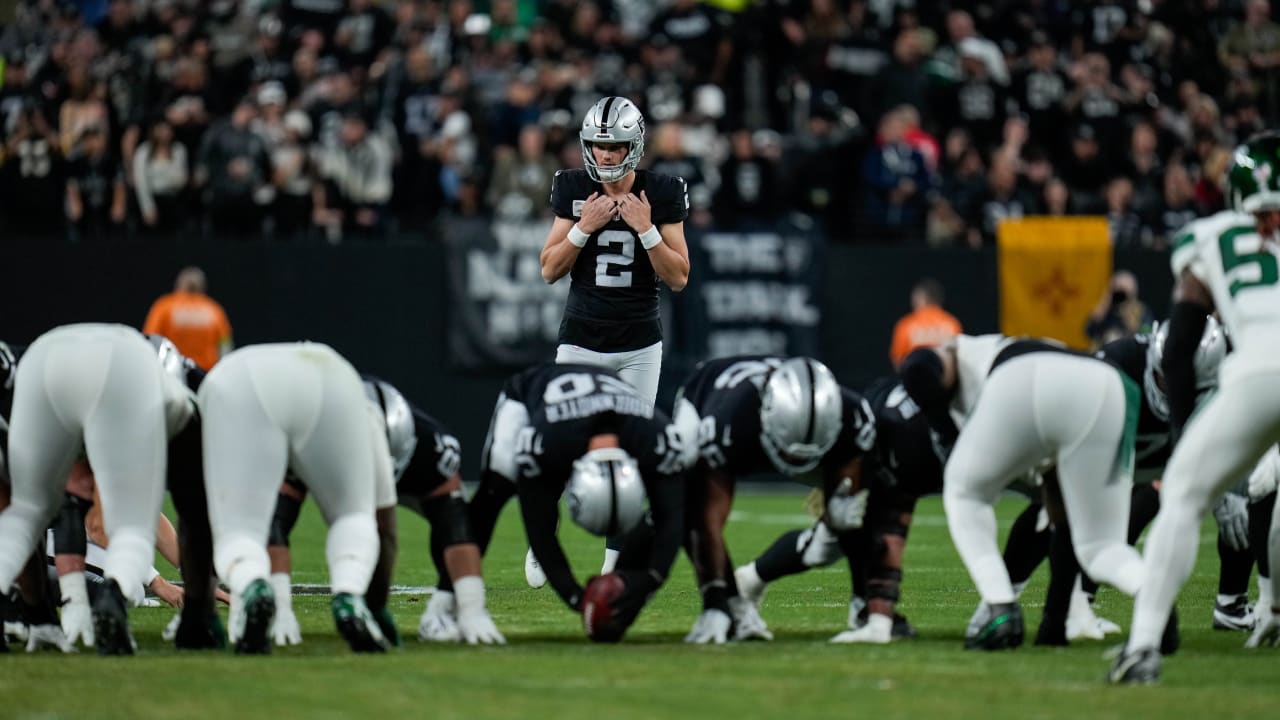 Raiders 2023 Week 10 Highlights vs. Jets | No doubt about Daniel Carlson's 54-yard field goal ...