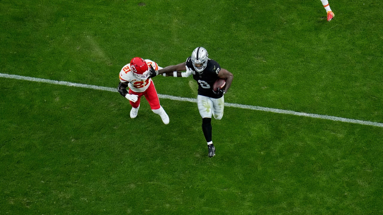 Raiders 2023 Week 12 Highlights vs. Chiefs | Josh Jacobs scores on 63-yard touchdown run