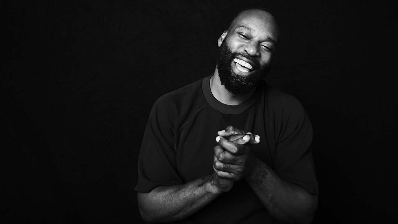 Photos: Baron Davis named Raiders TV host