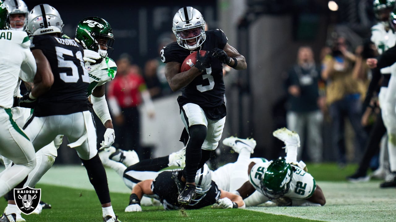 Photos: Raiders entering 2024 free agency
