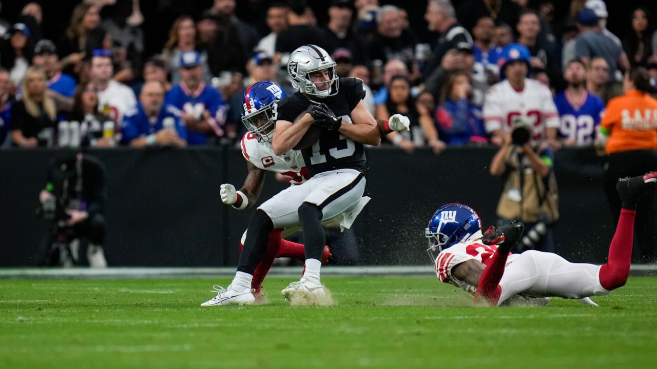 Raiders 2023 Week 9 Highlights vs. Giants | Hunter Renfrow gains 19 yards