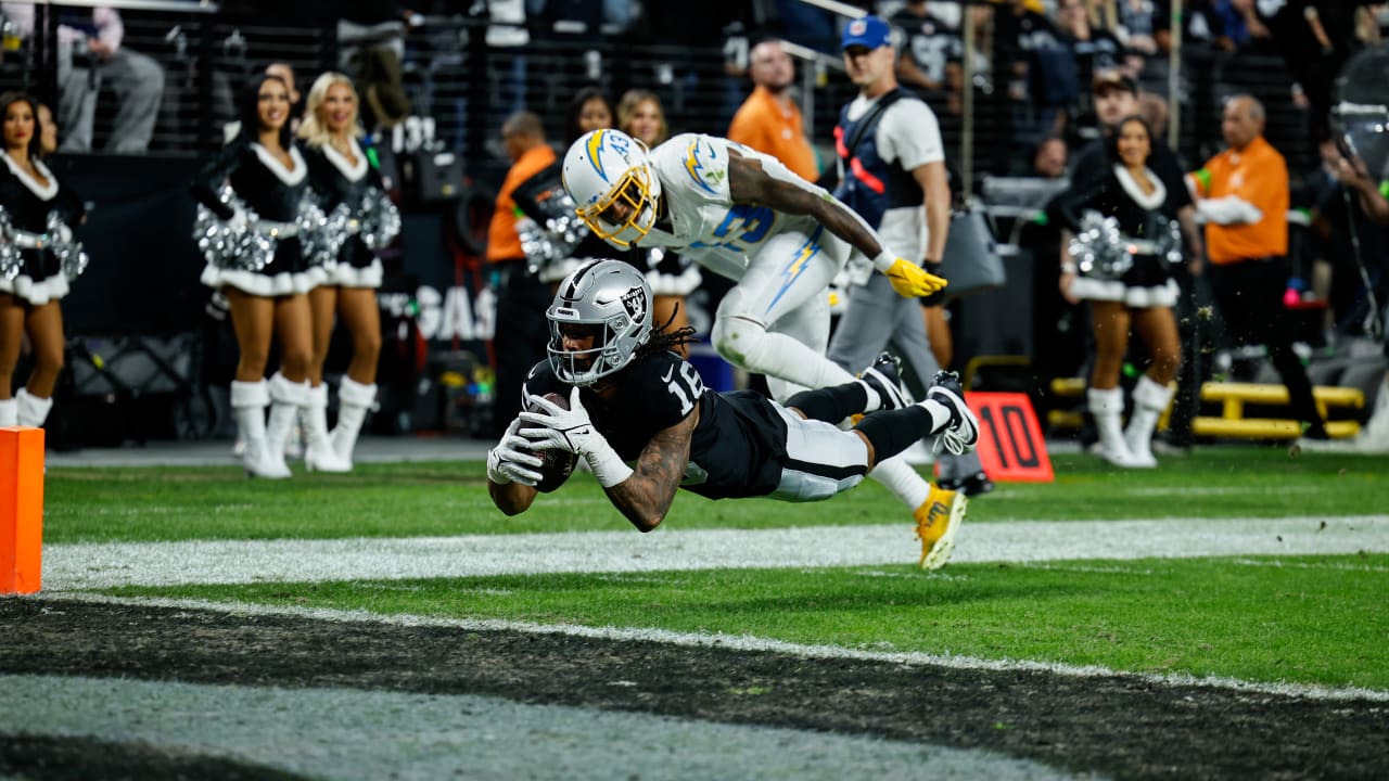 Jakobi Meyers' diving touchdown catch | Raiders 2023 Week 15 Highlights vs. LA Chargers
