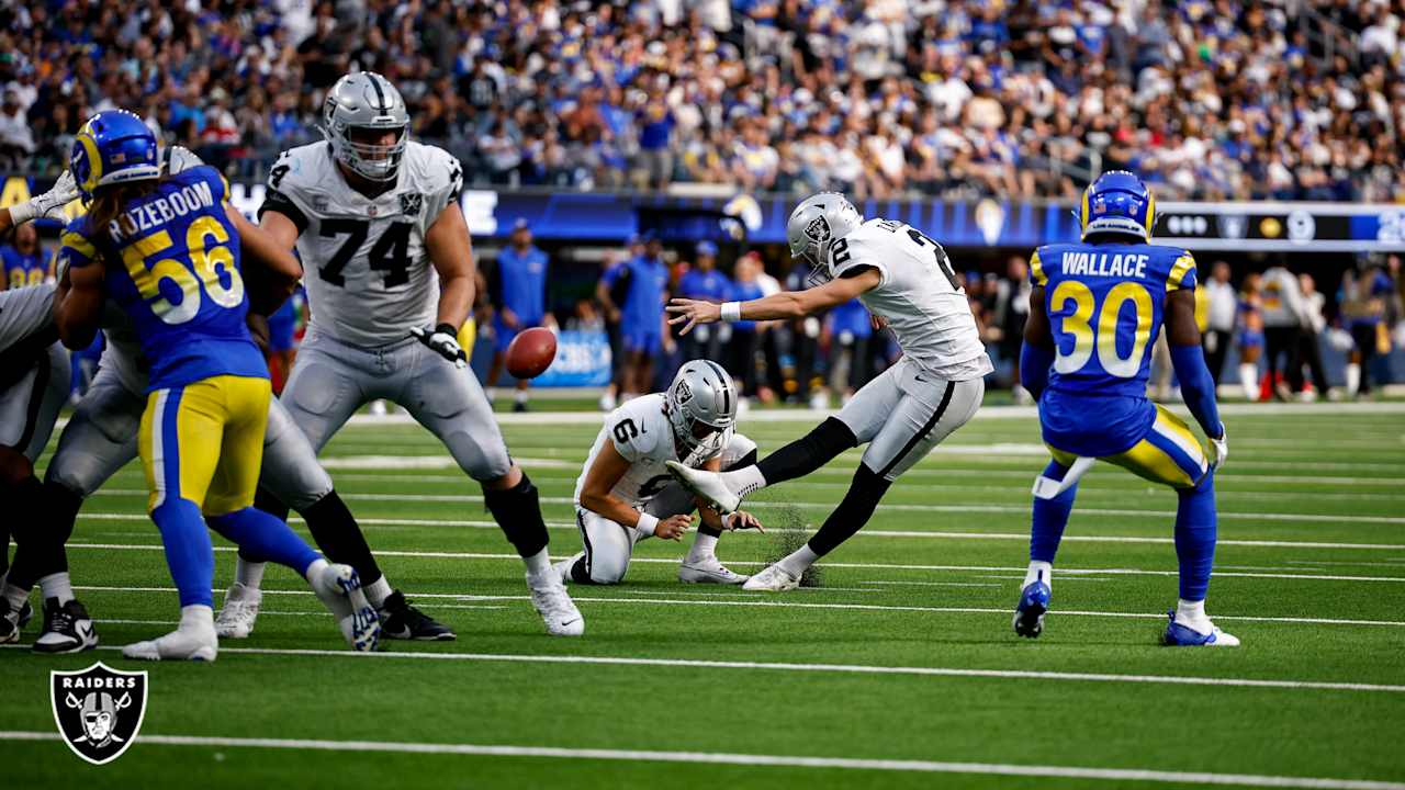 Gameday Photos: Week 7 vs. Rams