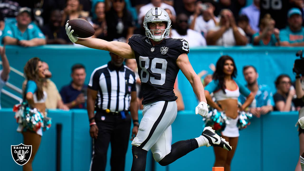 Top Shots: Raiders vs. Dolphins | Week 11