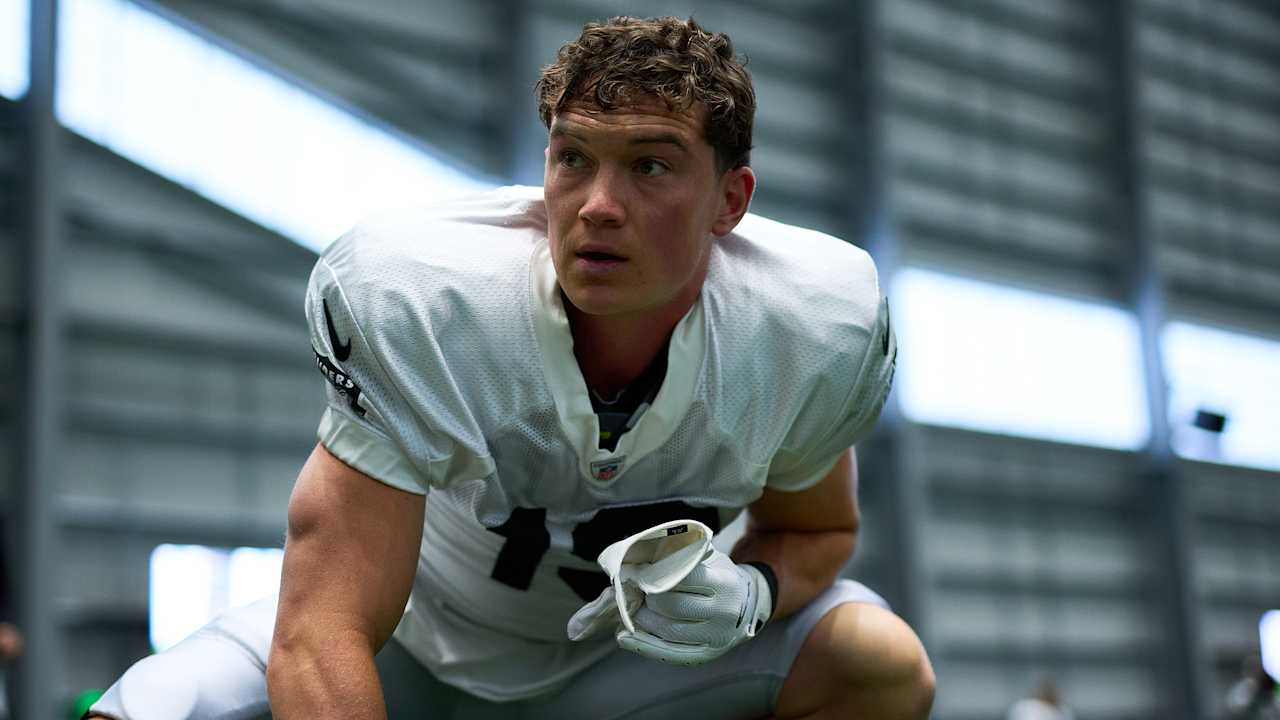 Q&A with 'Touchdown' Tommy Mellott, the quarterback-turned-receiver ...