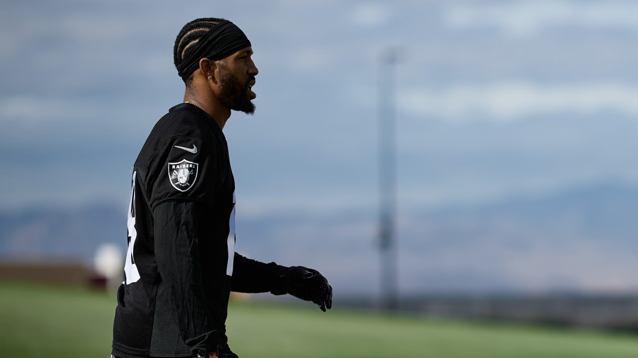 Jack Jones reunites with high school, college coach Antonio Pierce in ...