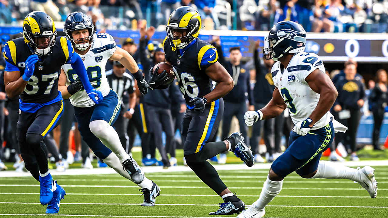Kamren Kinchens intercepts quarterback Sam Darnold - Los Angeles Rams ...