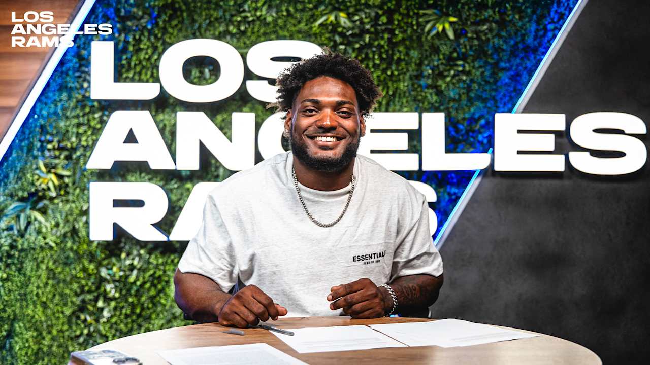 ROOKIE PHOTOS: Rams rookies sign their first NFL contracts