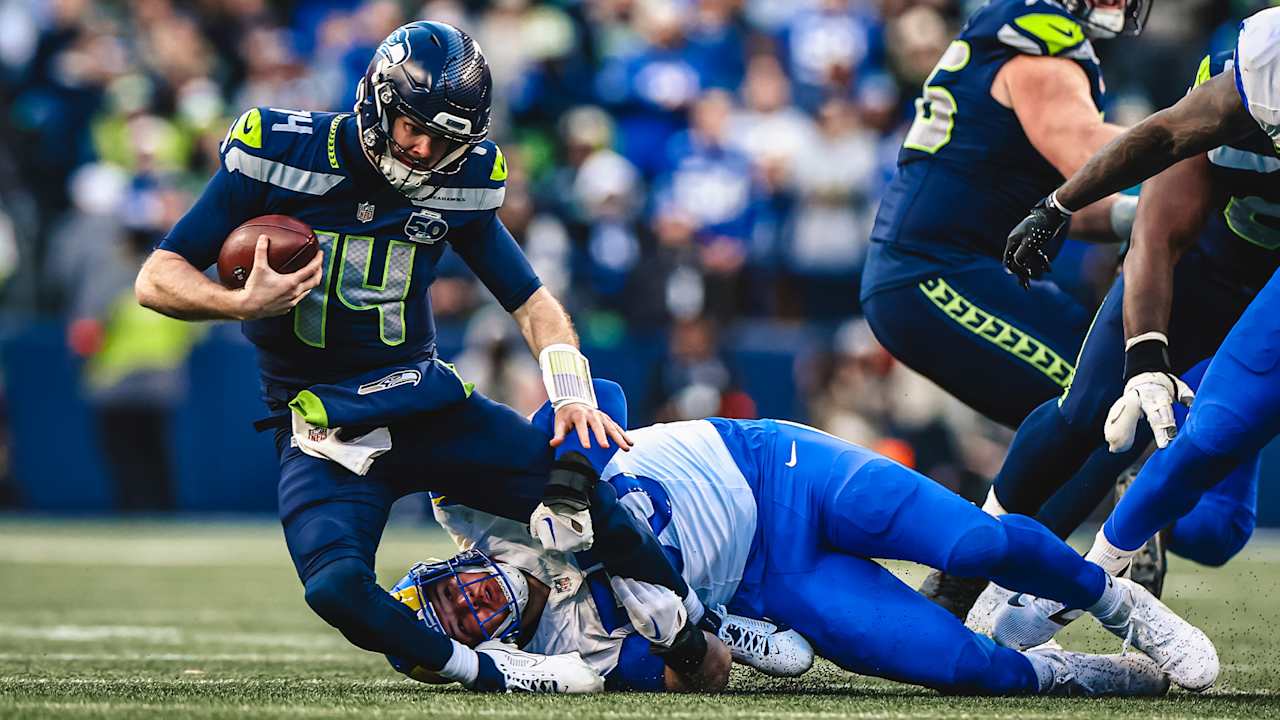 Braden Fiske sacks Sam Darnold - Los Angeles Rams Highlights - NFC ...