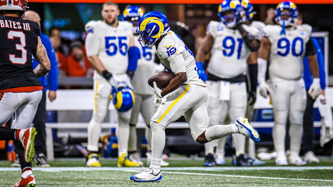 Xavier Smith 36-yard catch - Los Angeles Rams Highlights - Week 17 vs ...