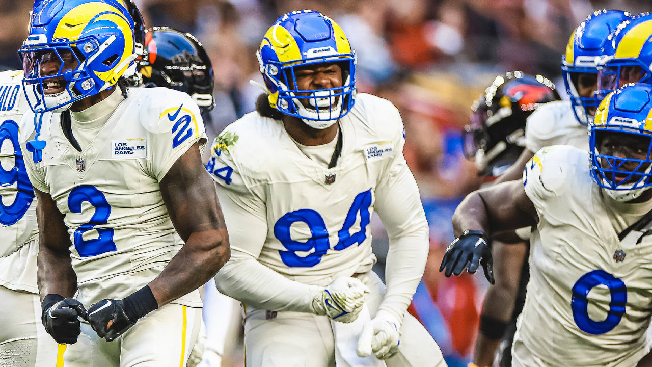 Los Angeles Rams rookie defensive end Desjuan Johnson sheds blocker for ...