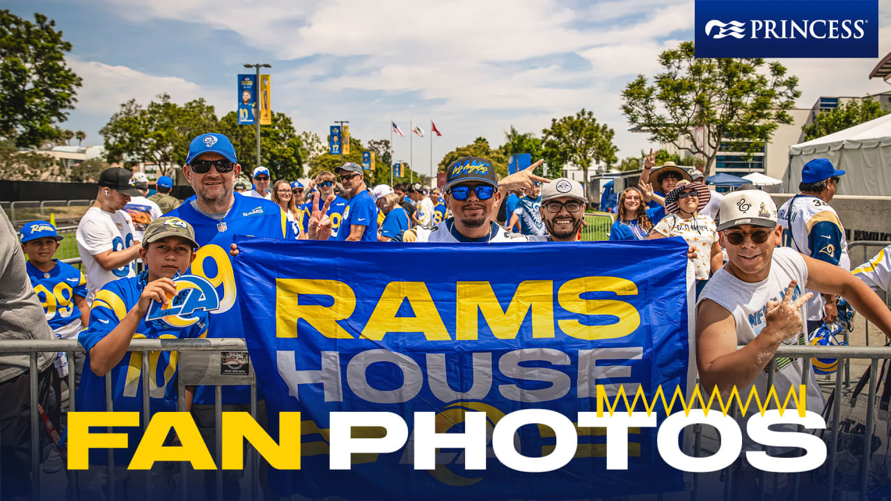 FAN PHOTOS: From fans to familiar faces | Legends Day at Rams Training Camp