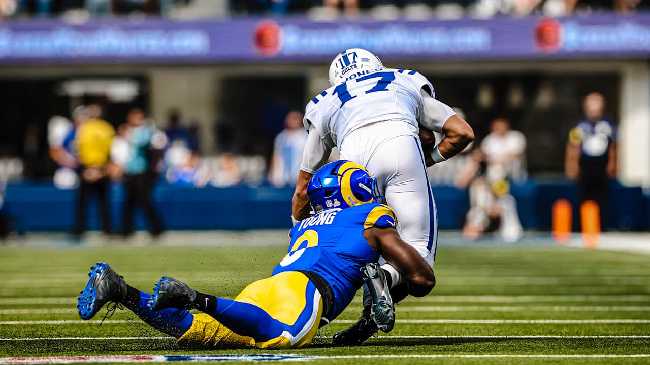 Byron Young sack on quarterback Daniel Jones - Los Angeles Rams ...