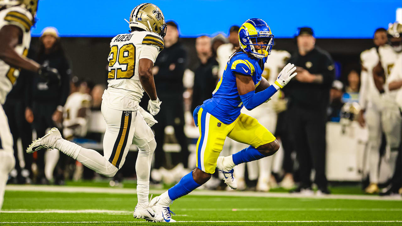 Demarcus Robinson makes a catch in stride for a 15-yard gain | Week 16 ...