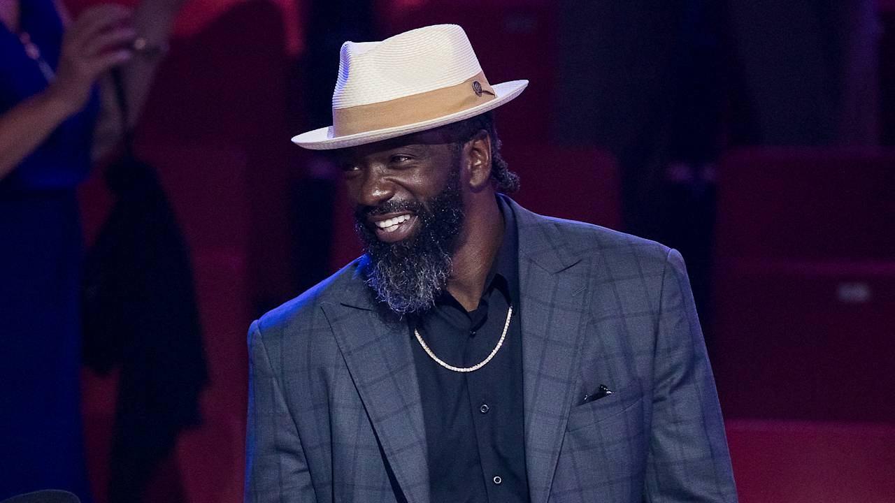 Ed Reed Becomes Offensive Coordinator at His Son’s High School