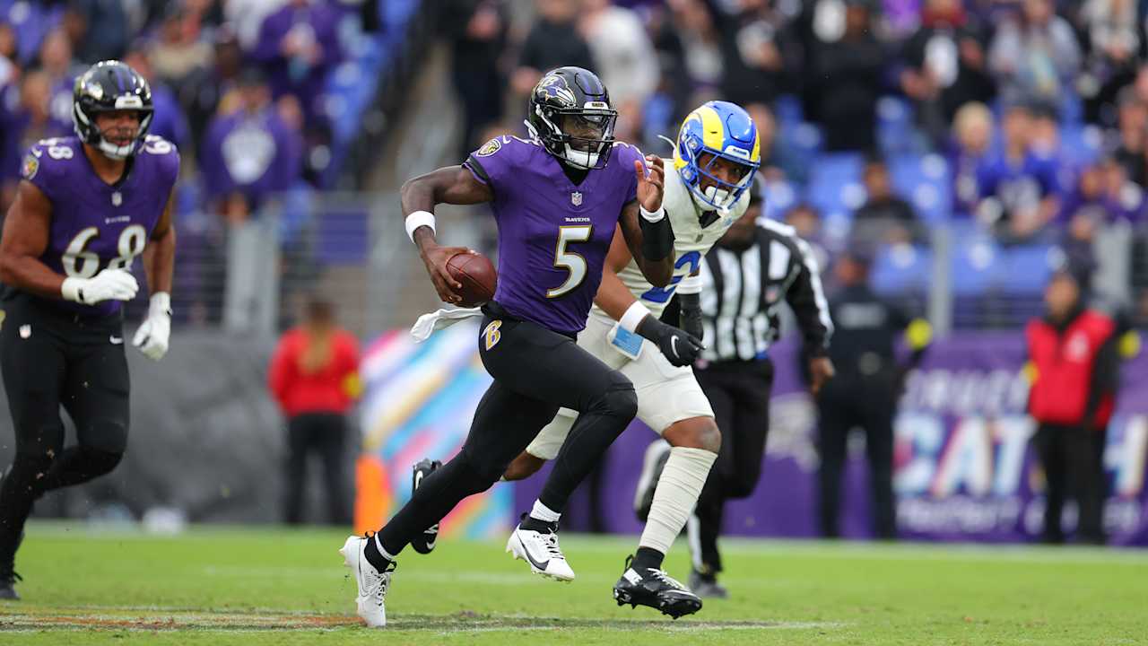 Tyler Huntley Scampers for 19-Yard Gain | Game Highlight