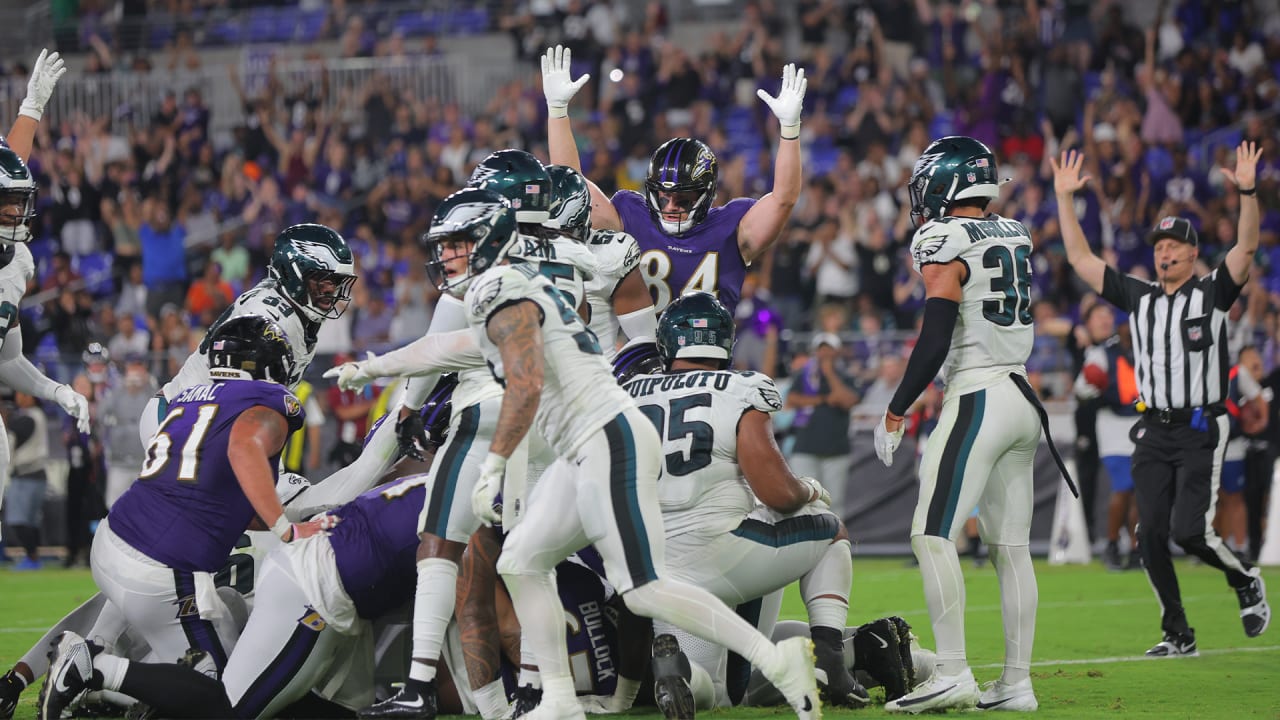 Devin Leary Sneaks for the Score | Ravens Highlight