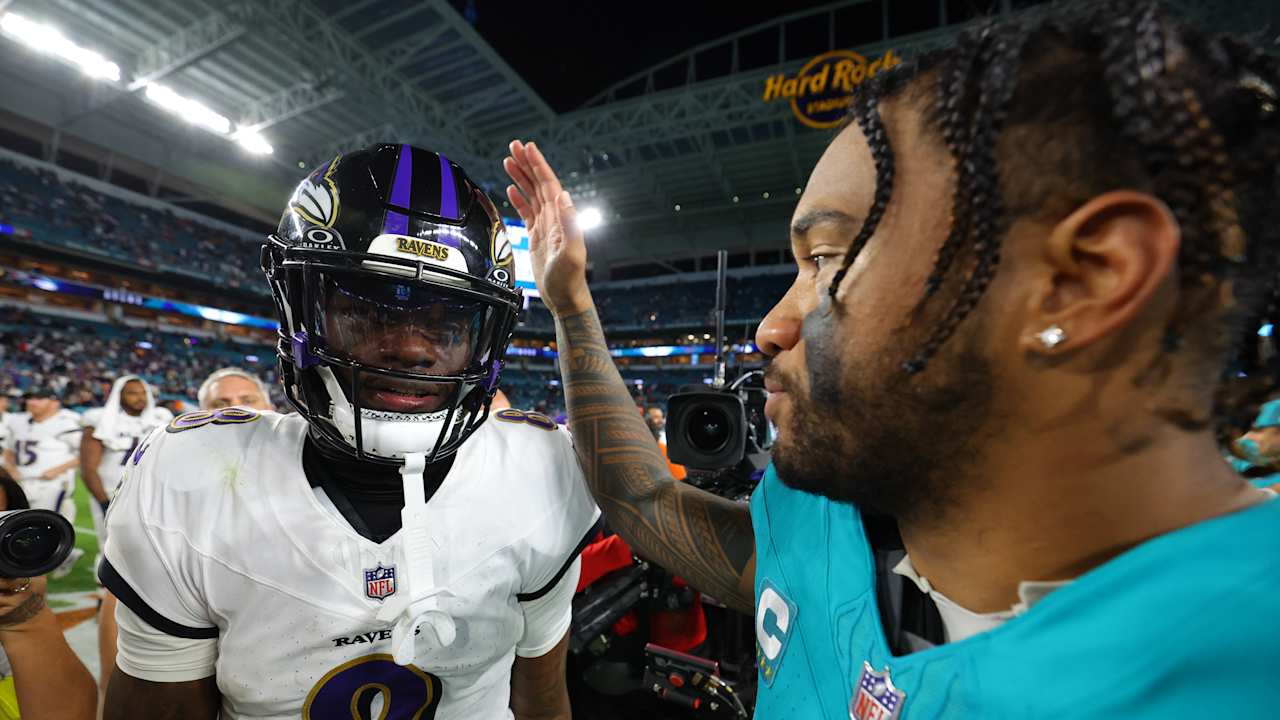 Photos: Ravens Celebrate Primetime Win vs. Dolphins