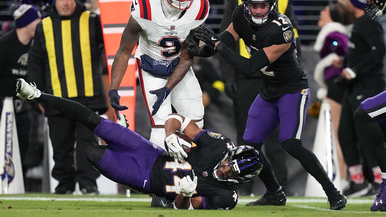 Marlon Humphrey Makes Diving Interception on Drake Maye | Game Highlight