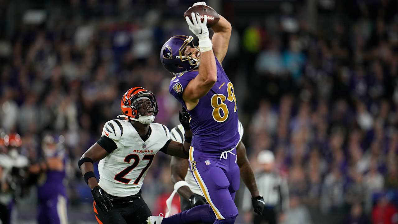 Mark Andrews Gets Up to Make 17-Yard Catch | Highlight: Ravens vs ...