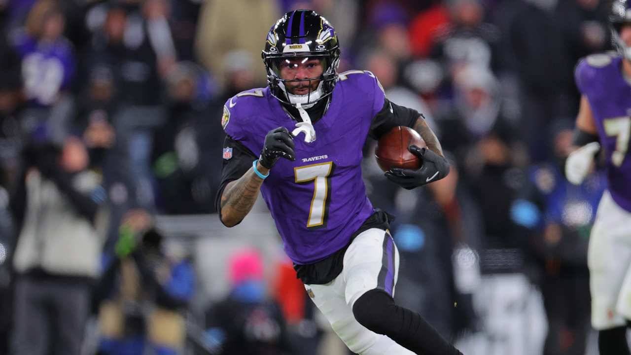Lamar Jackson Hits Rashod Bateman for Big Gain | Highlight: Ravens vs ...