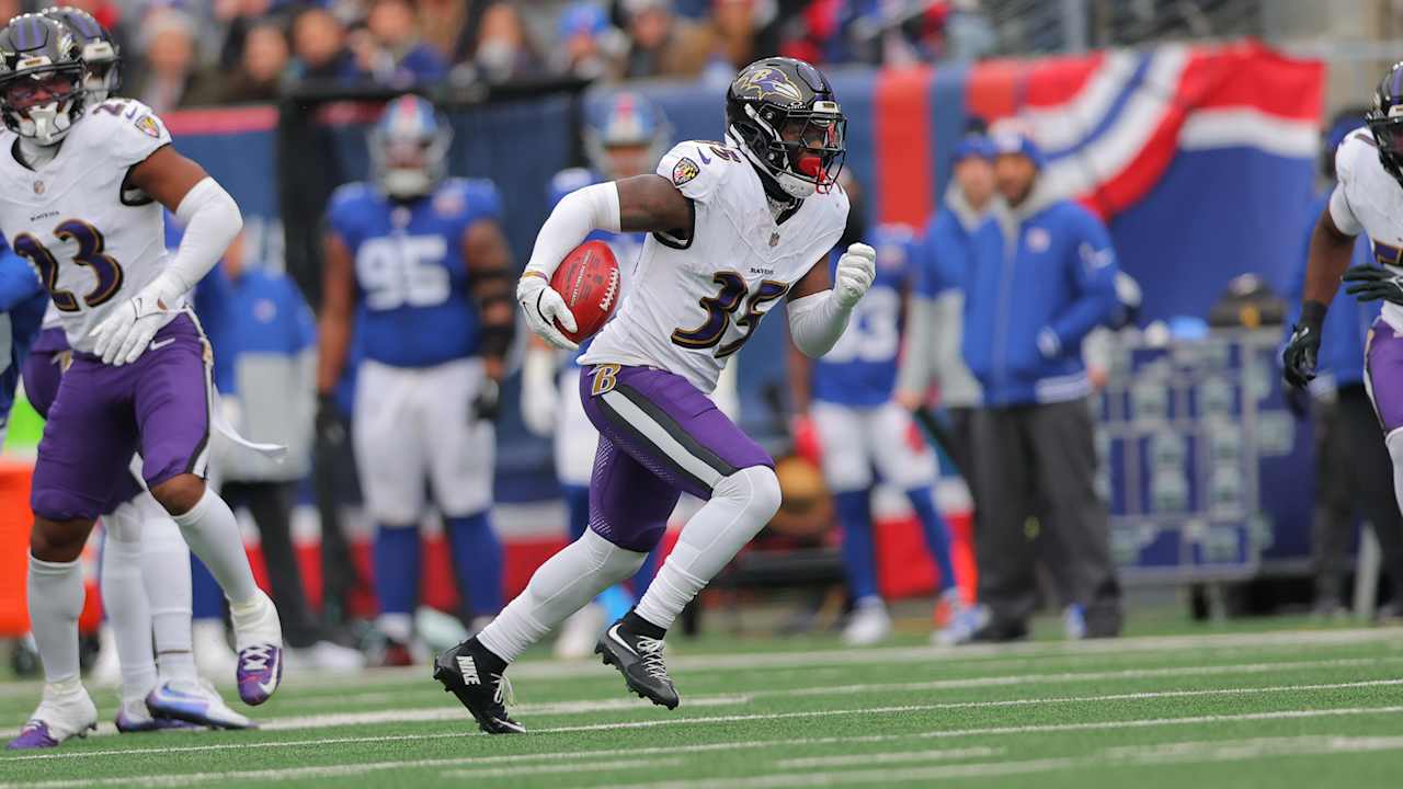 Desmond King Sets Up Ravens With 23-Yard Punt Return | Highlight: Ravens vs. Giants, Week 15 2024