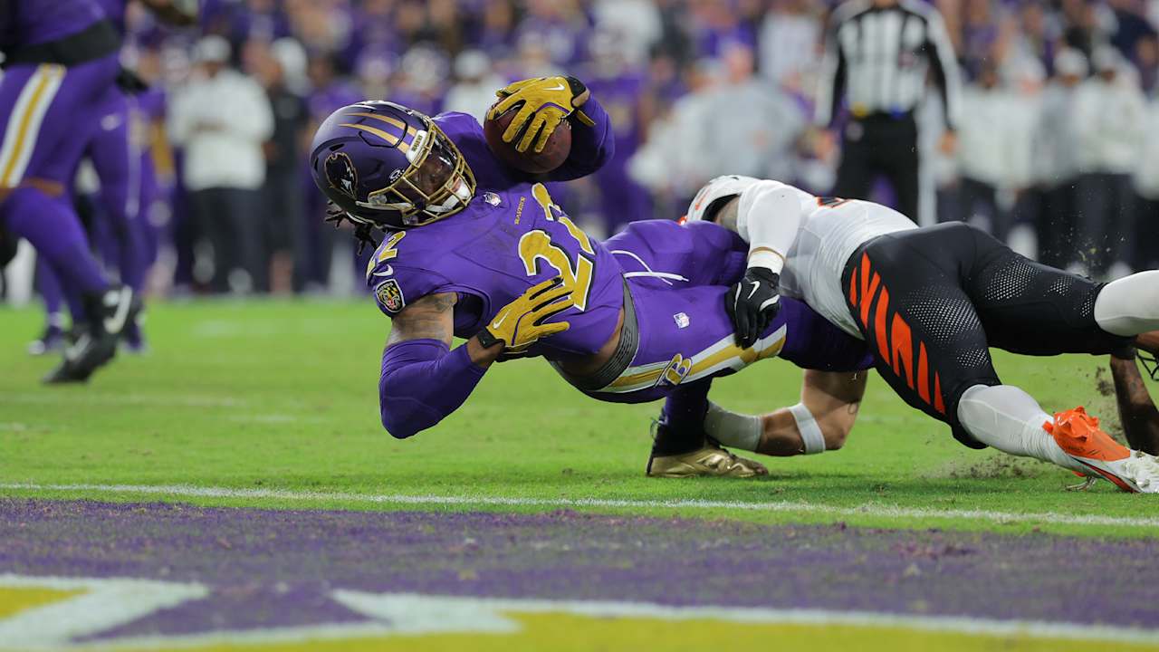 Derrick Henry Powers in for Goal-Line Touchdown | Highlight: Ravens vs ...
