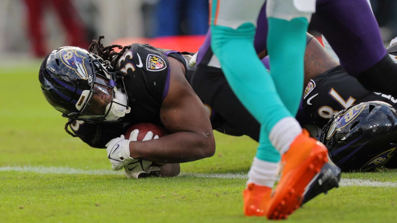 Melvin Gordon III Hangs Another Touchdown on Dolphins | Ravens-Dolphins ...