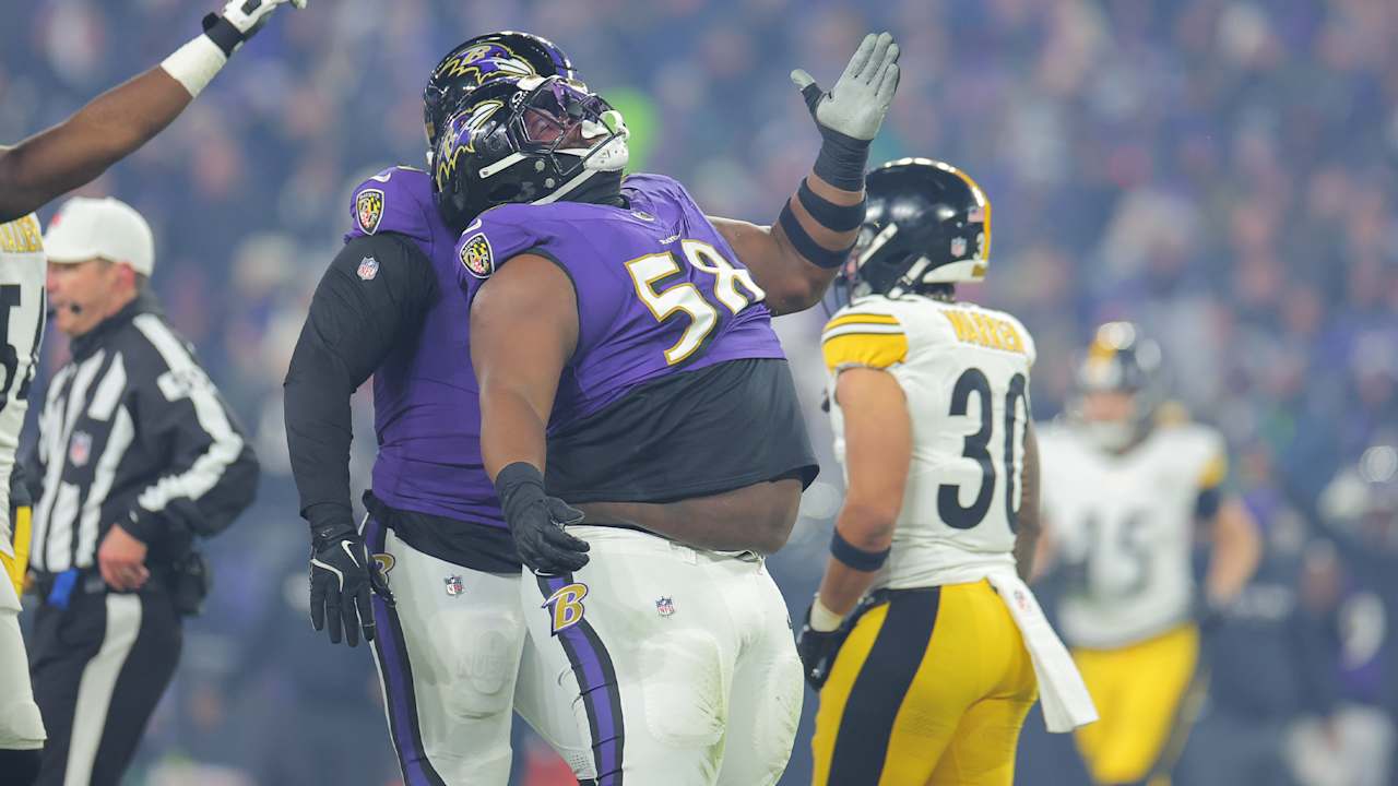 Ravens Blow Up Steelers' Flea-Flicker Attempt | Highlight: Ravens vs ...