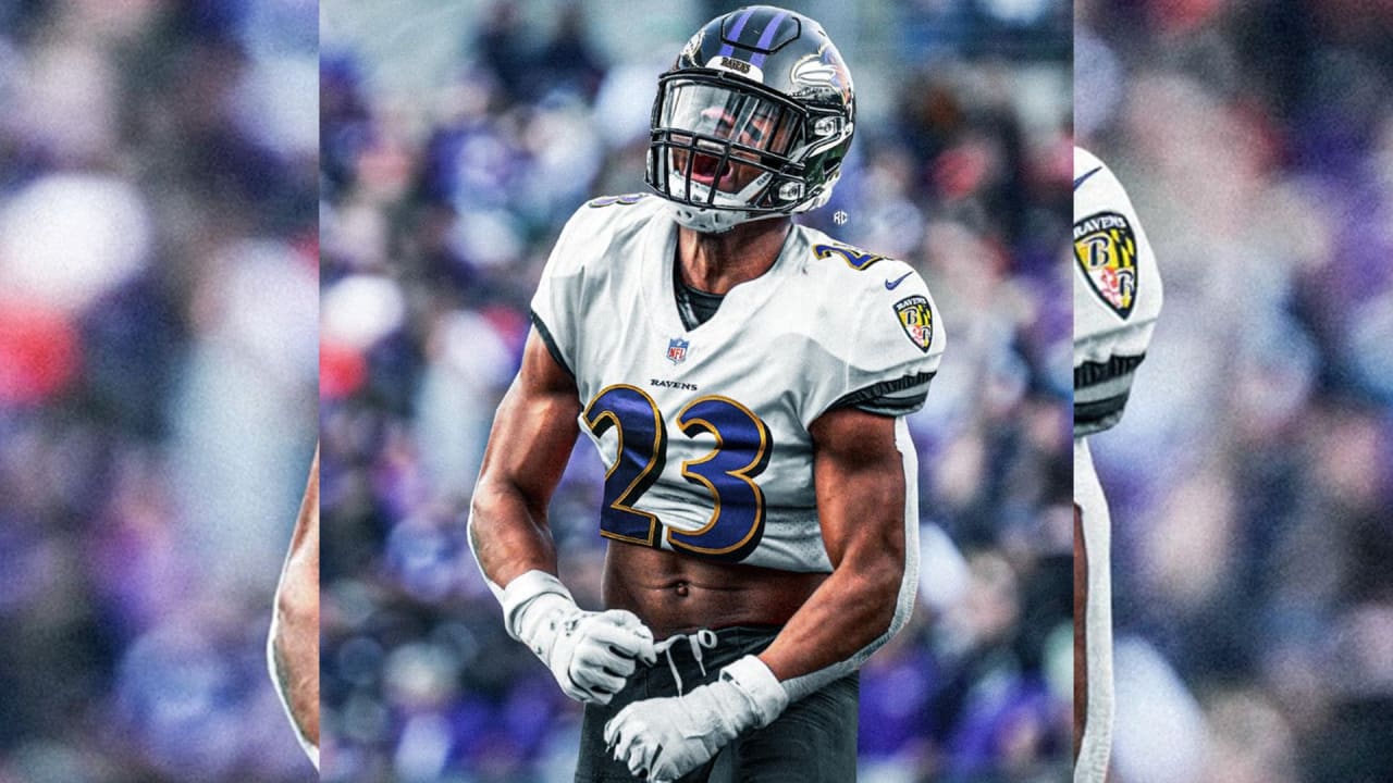 Trenton Simpson Reveals New Jersey Number