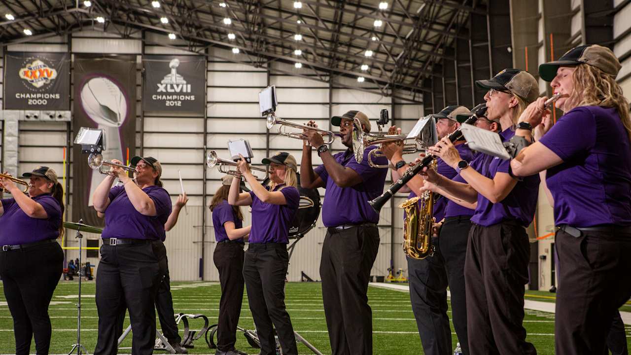 Marching Ravens Give Back to the Community