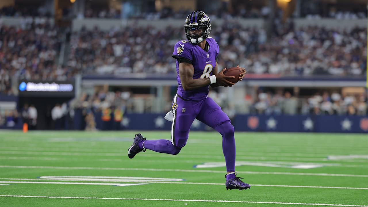Lamar Jackson Opens Scoring With 9-Yard Touchdown Run | Ravens-Cowboys ...