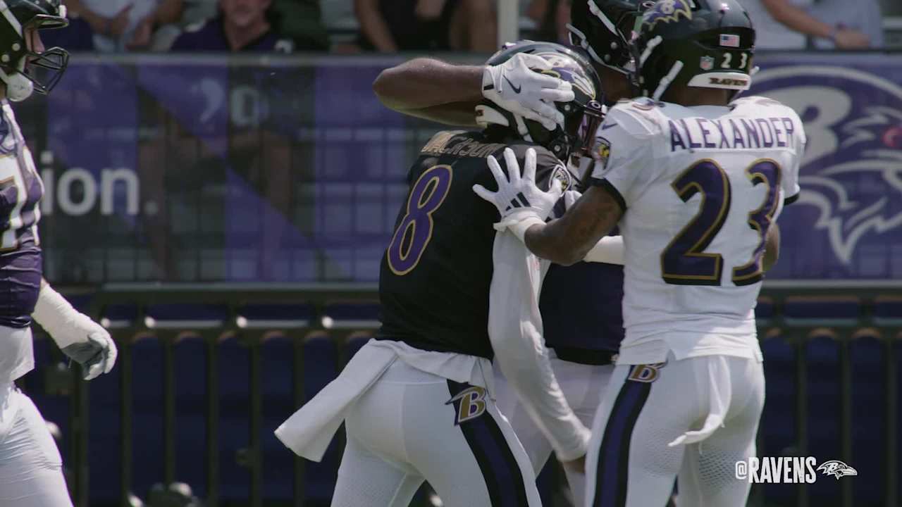 Lamar Jackson Shows Off His Speed on Long Touchdown Run | Ravens ...